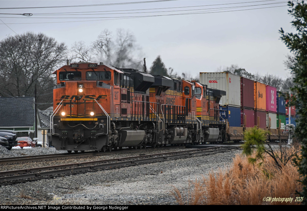 BNSF 9017
